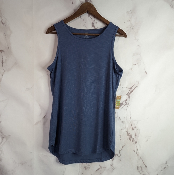 Title nine | Tops | Sale Limited Time Title Nine Blue Muscle Tank Top ...